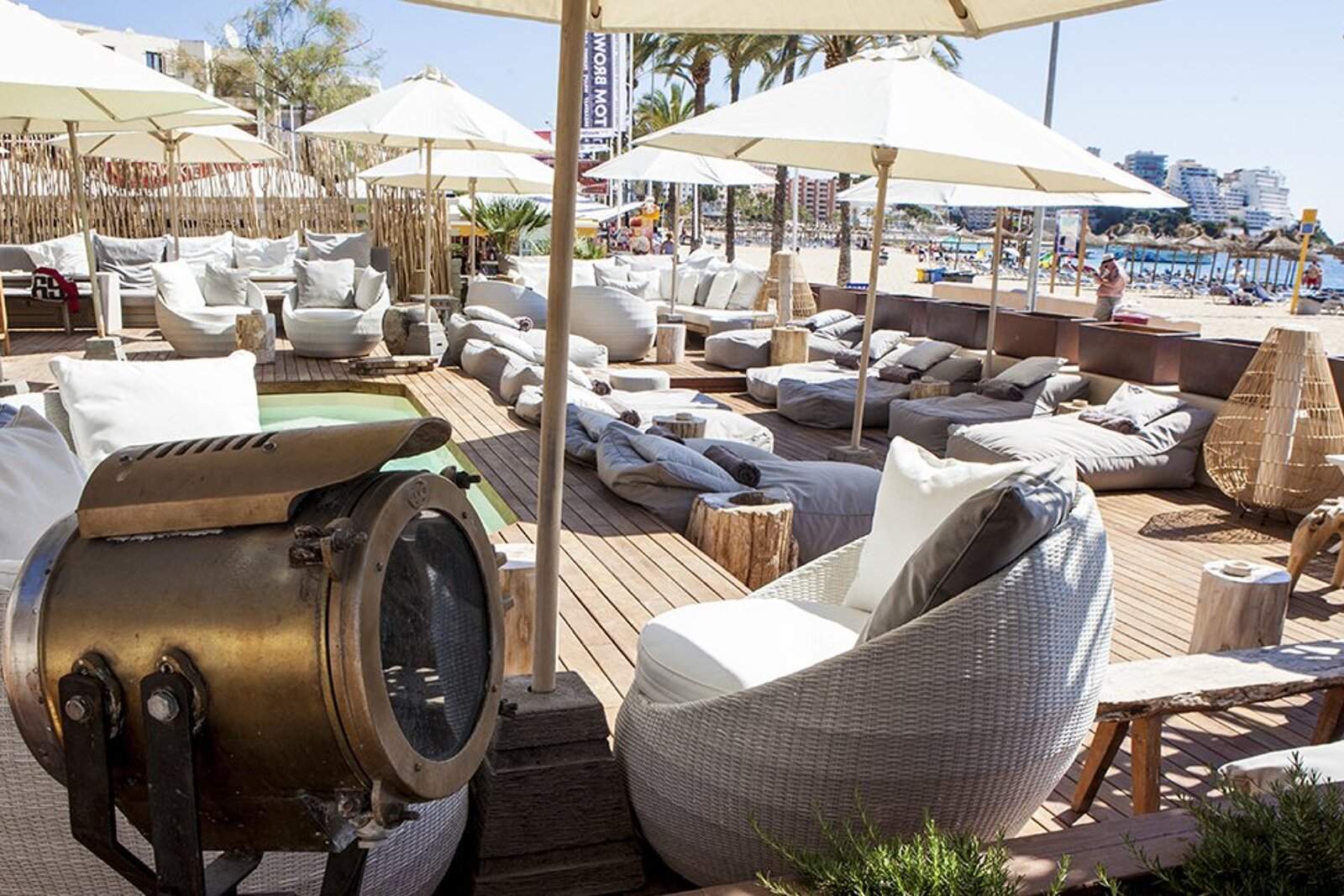 Zhero Boathouse Beach Club