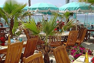 Plage Les Pirates Beach Club, Juan les Pins | SeeAntibes.com