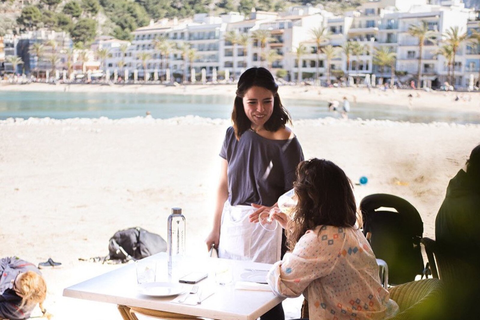 Patiki Beach Restaurant