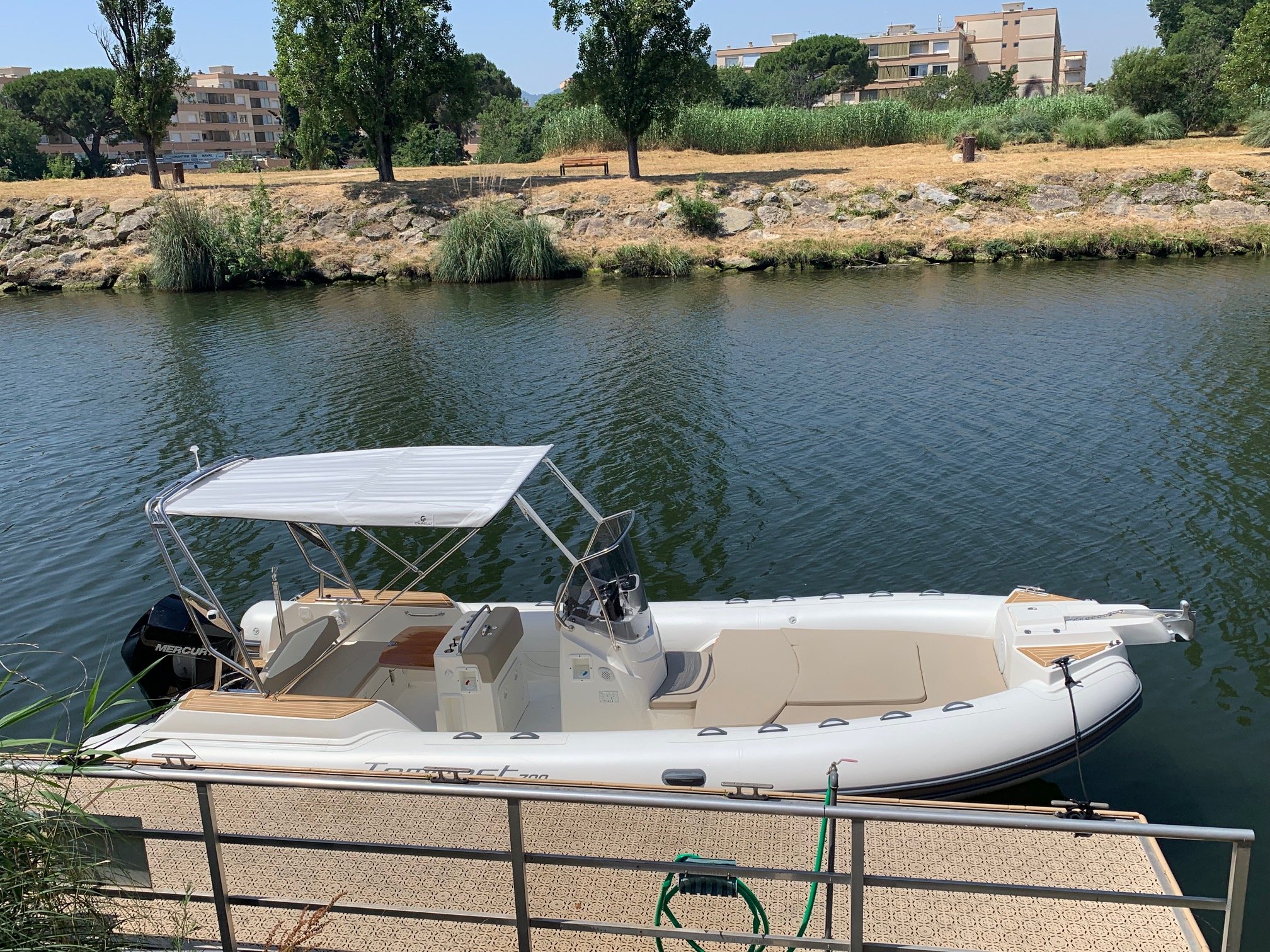14 Person Motor Boat